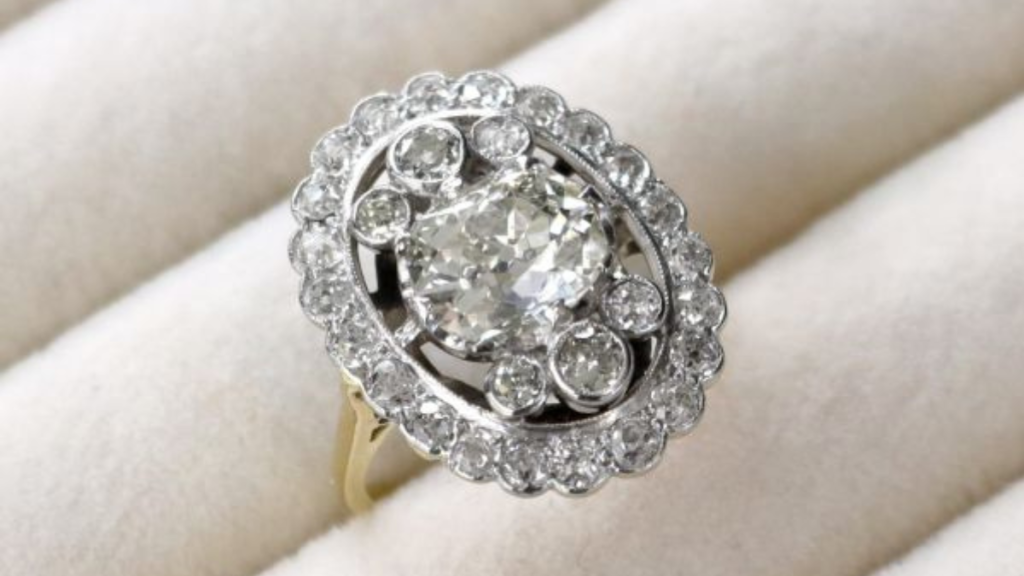 Hailey baldwin wedding ring 60 photos - Astyledwedding.com